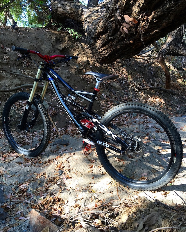 2013 Super clean Specialized Status 2 FSR For Sale