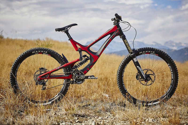 2016 *NEW* Intense M16C Pro Build - Large For Sale