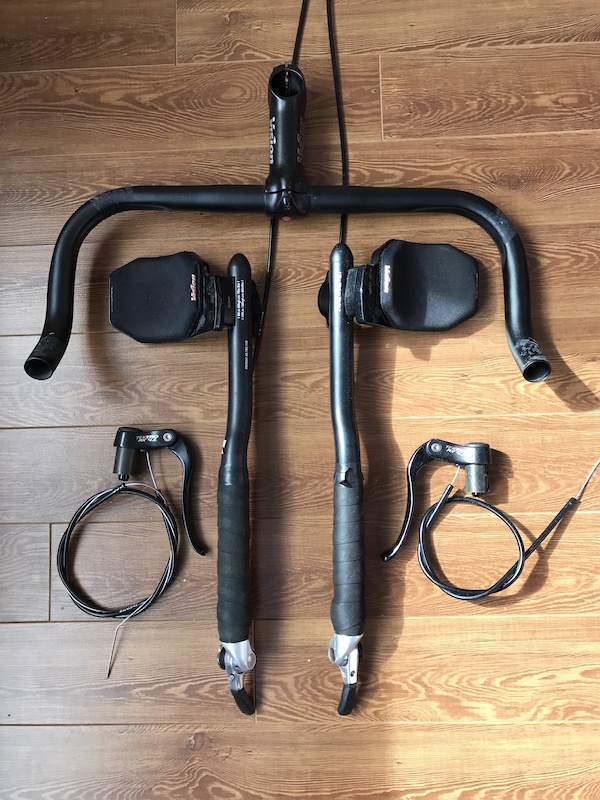 FSA vision tri max plus aero bars, and base bar. For Sale