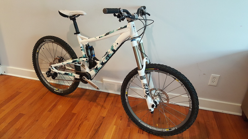 2011 Diamondback Scapegoat Mountain bike For Sale