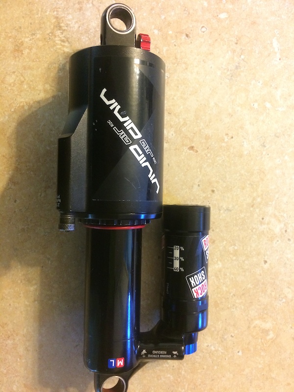 RockShox Vivid Air RC2 8.5"x2.5" (216mmx63mm) For Sale