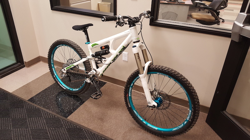 2009 Commencal Furious CG/VIP- Custom For Sale