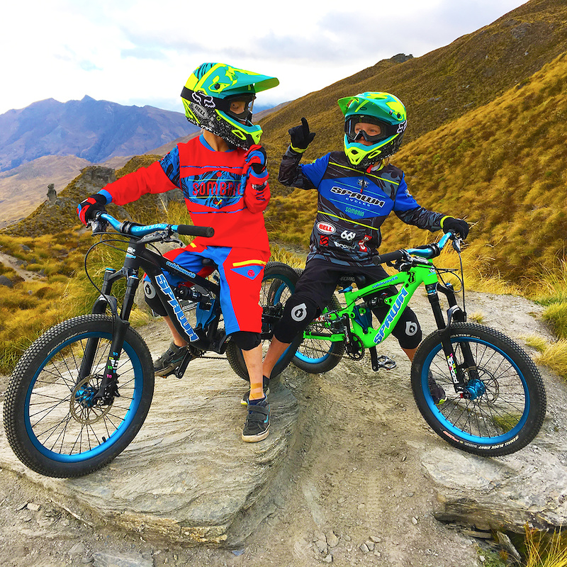 Spawn Cycles Announces 2017 Team Roster and Sponsors - Pinkbike