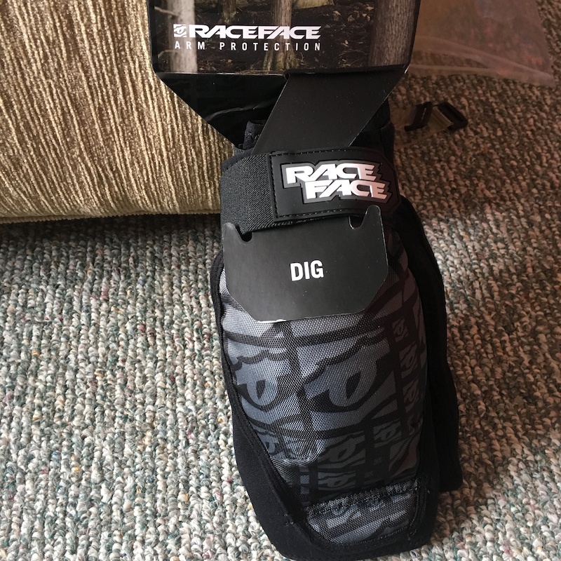 Race face dig elbow pads For Sale