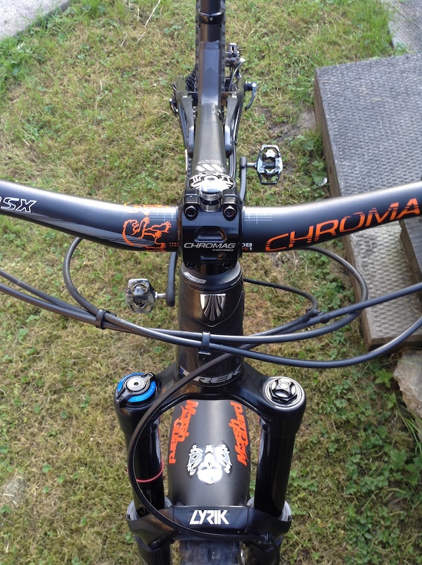 2016 Trek Slash 8 with lots of upgrades + Spare parts. For Sale