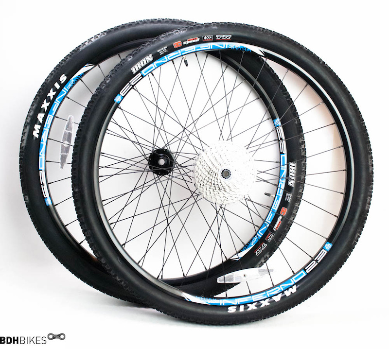 2015 SUN RINGLE INFERNO 29'' 15X100/12X142mm w/C.10s&Tires For Sale
