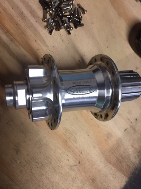 Hadley rear hub 142x12 For Sale