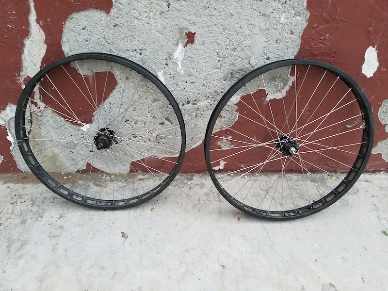 2016 29+ Surly Rabbit Hole Wheelset For Sale