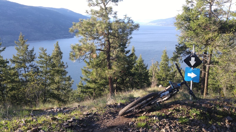 Balsamroot Bluff Loop Mountain Biking Trail - Kelowna