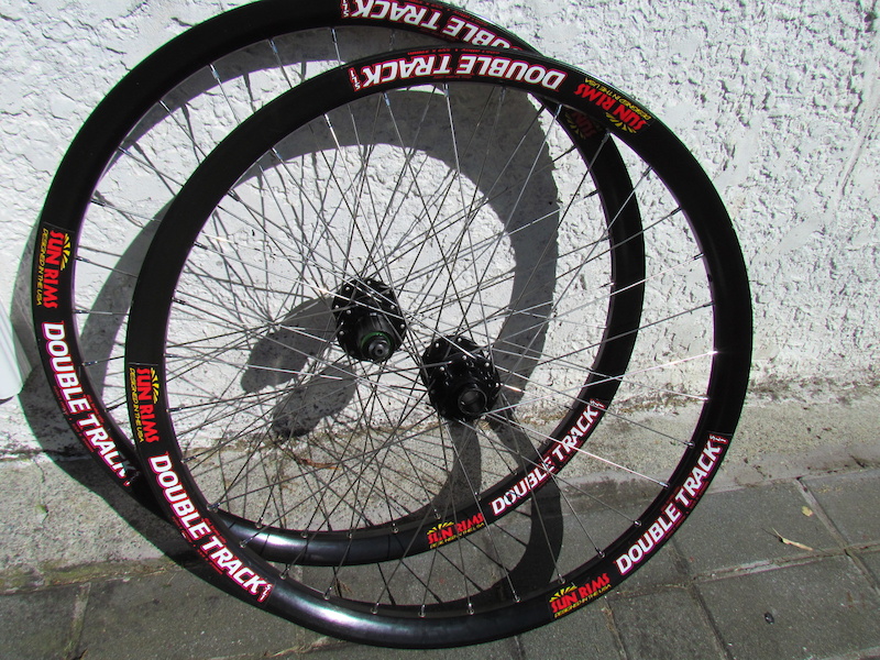 2016 NEW DH/FR Sun Double Track Wheel Set 20 mm front For Sale