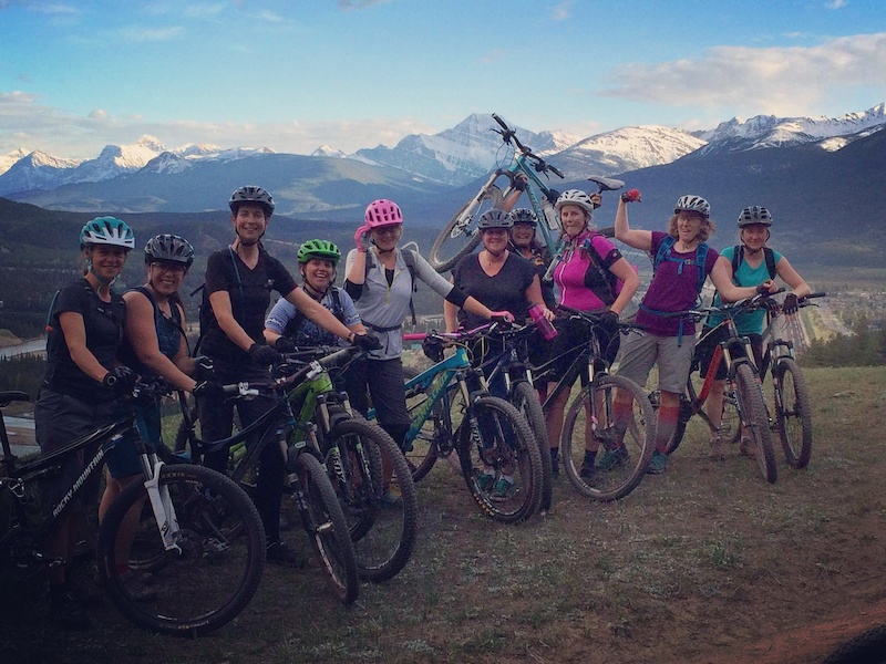 Trail 2b (Pyramid Lake) Multi Trail - Jasper, Alberta