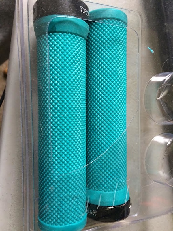 2016 Yeti Turquoise Grips For Sale