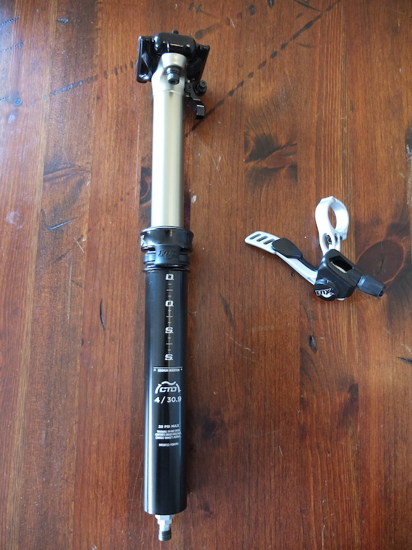 2015 Fox D.O.S.S. dropper post ** almost new ** For Sale