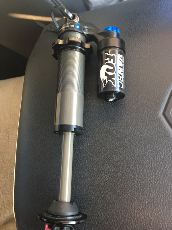 Fox Van RC Coil 9.5x3.0 For Sale