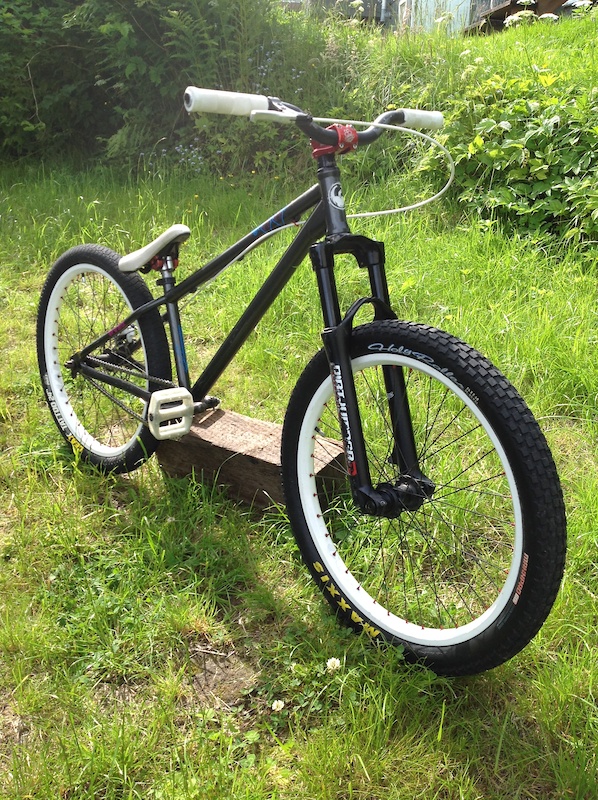 Norco ryde with cracked head tube for parts only For Sale