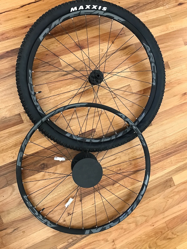 2017 BRAND NEW 29er wheel set !!! For Sale