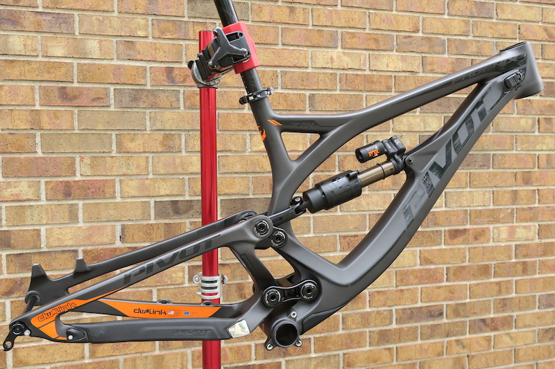 2016 PIVOT PHOENIX DH CARBON FRAME LARGE L For Sale