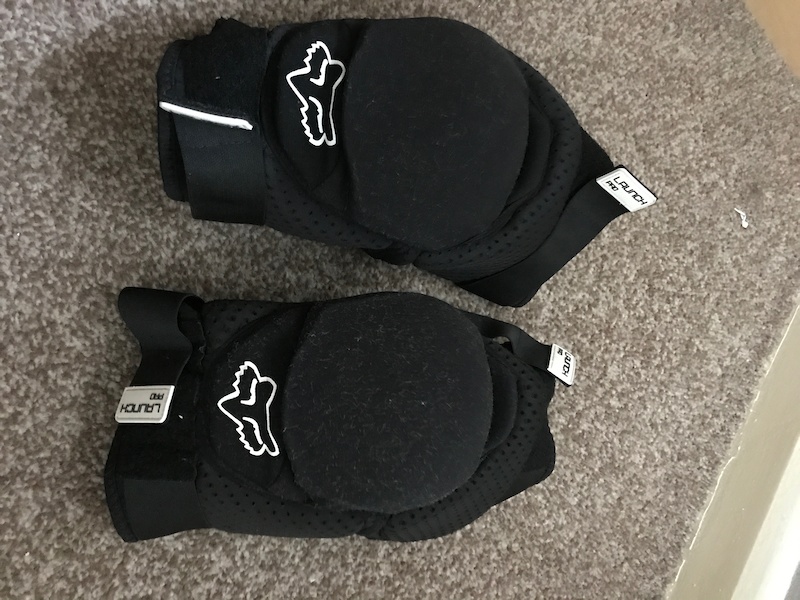 2016 Fox launch pro Knee Pads. Size L/XL For Sale