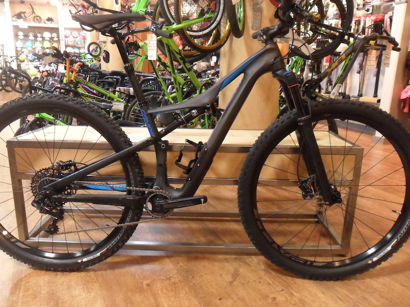 2017 Brand new Specialized Camber FSR Comp Carbon 29 For Sale