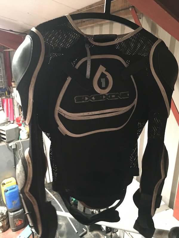 661 body armour For Sale