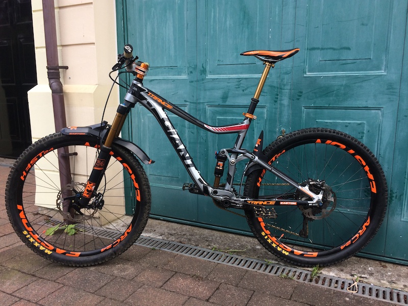 2017 Giant Trance - Custom SX For Sale