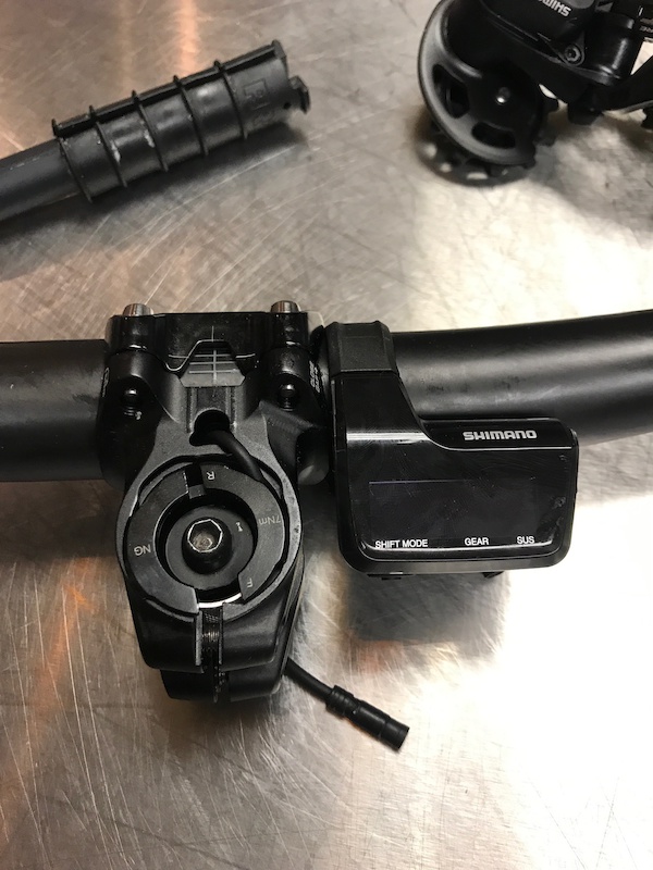 2017 shimano XT Di2 with bar and stem For Sale