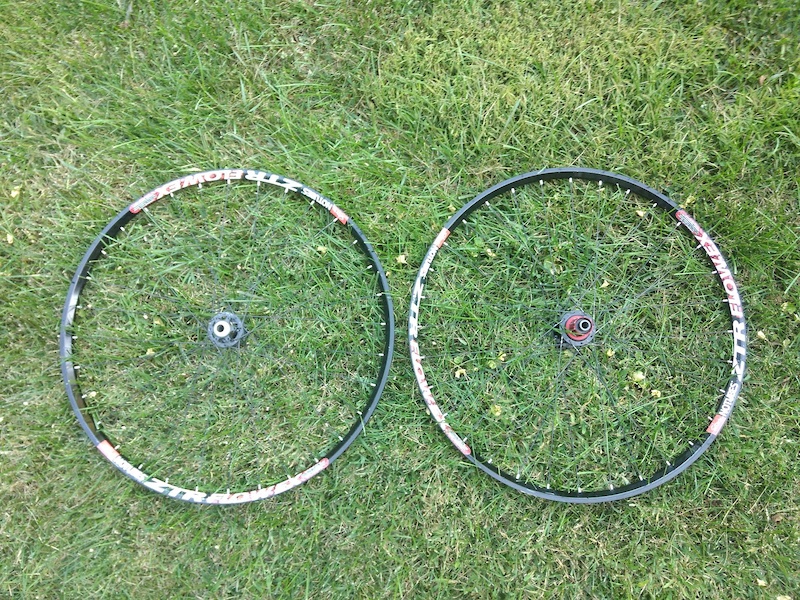 2015 Stan's Flow ZTR 29er Wheelset 15x100 142x12 3.30 HD For Sale