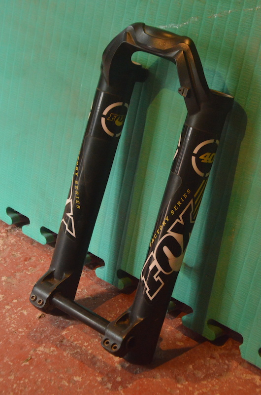 2015 Fox 40 Float 26" Lowers For Sale