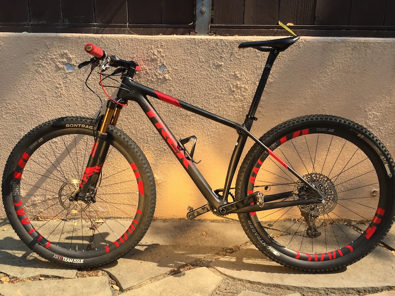 2017 Trek Pro Caliber 9.9 mountain bike For Sale