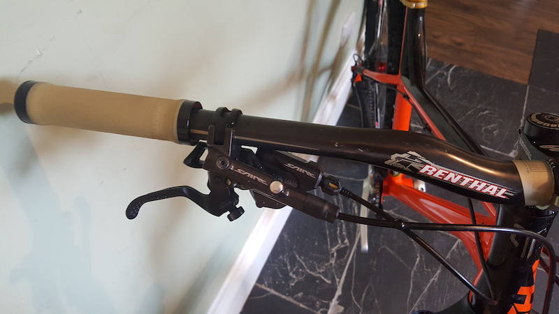 Renthal carbon fatbars and duo stem. For Sale