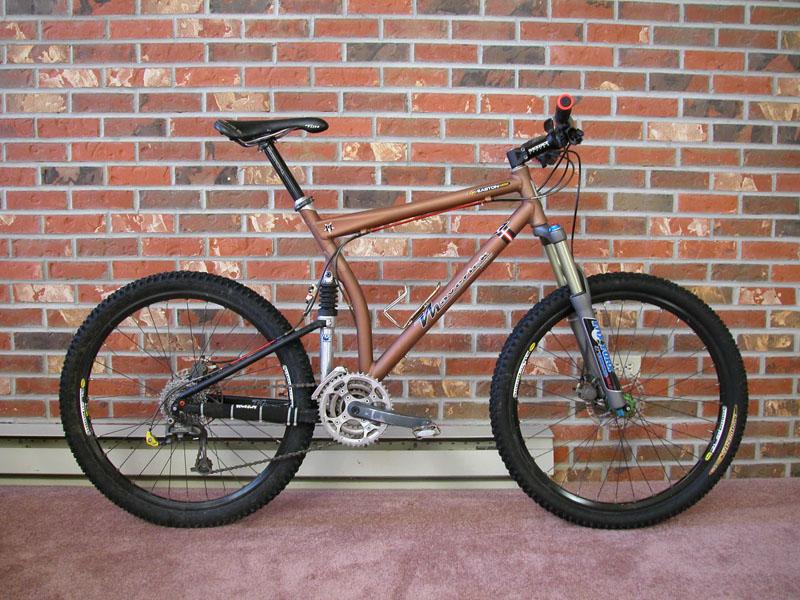 2001 Maverick ML7 frame + Extras For Sale
