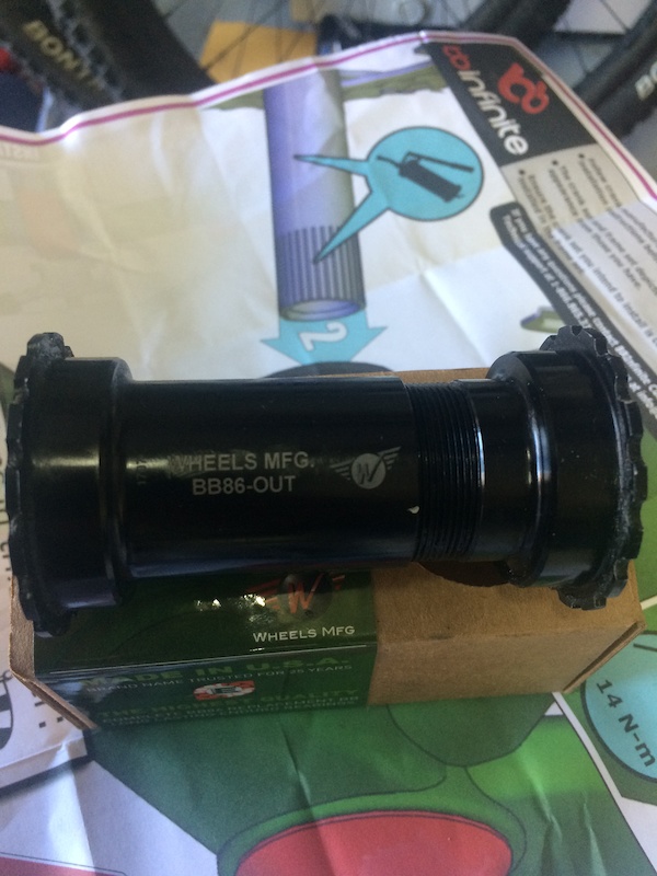 2017 Wheels Threaded Press Fit 86/92 BB + BB Tool For Sale