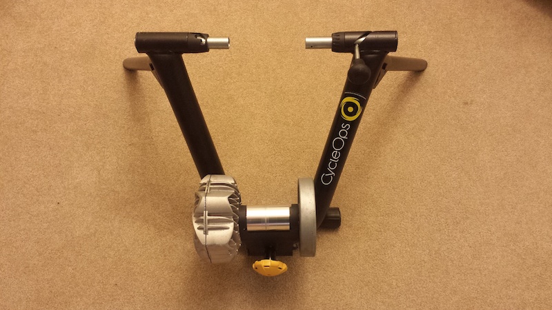 2016 CycleOps Fluid 2 Trainer For Sale