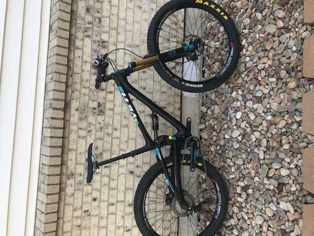 2017 Yeti SB5+ Plus Turq Series Medium XT /i9 wheelset For Sale