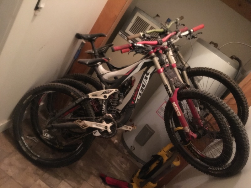 2011 Trek Session 8 SMALL **PRICE REDUCED!** For Sale