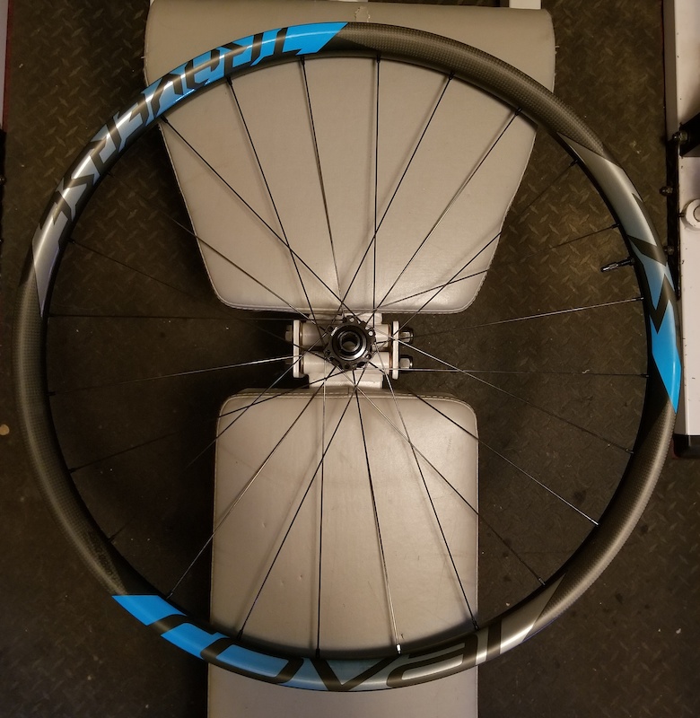 2017 Roval Traverse SL 29" Carbon Boost Spacing For Sale