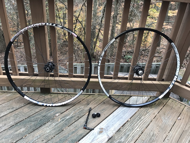 Chris King & Stans Flow EX 29" Wheelset For Sale