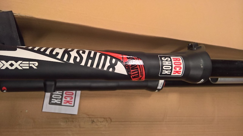 2017 Rock Shox Boxxer Race 27.5"NEW For Sale