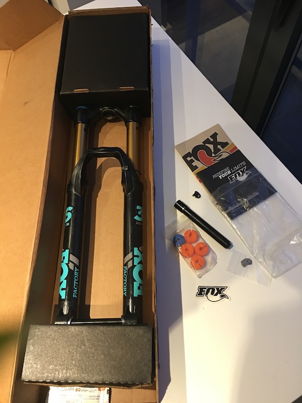 2017 FOX 36 FIT FACTORY SERIES RC2 KASHIMA 160mm For Sale