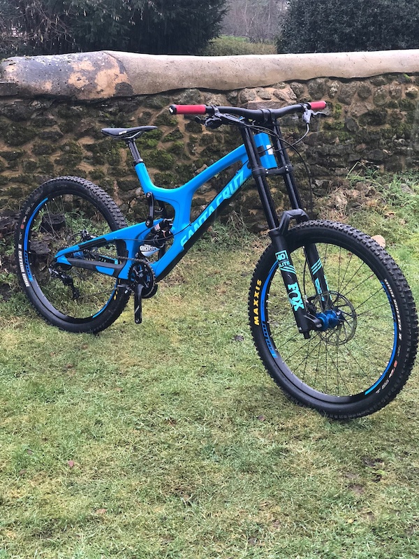 2017 Santa Cruz V10 Downhill carbon BEST ONLINE!! For Sale