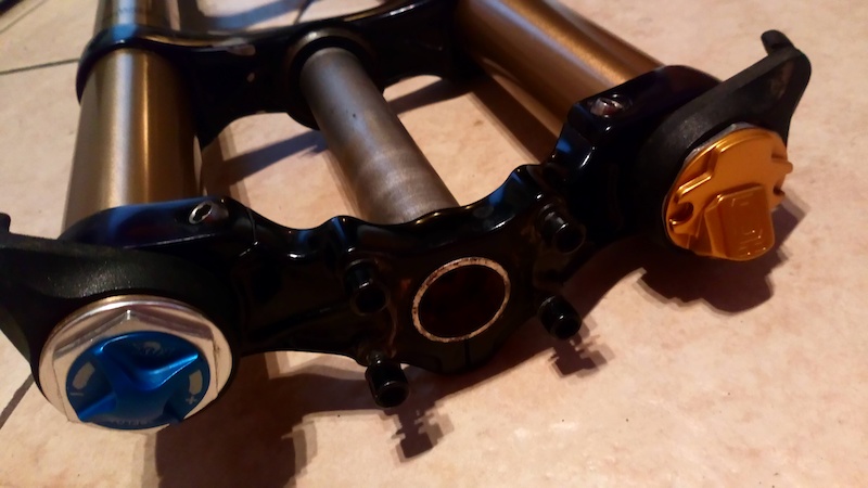 Fox 40 upper and lower crowns For Sale