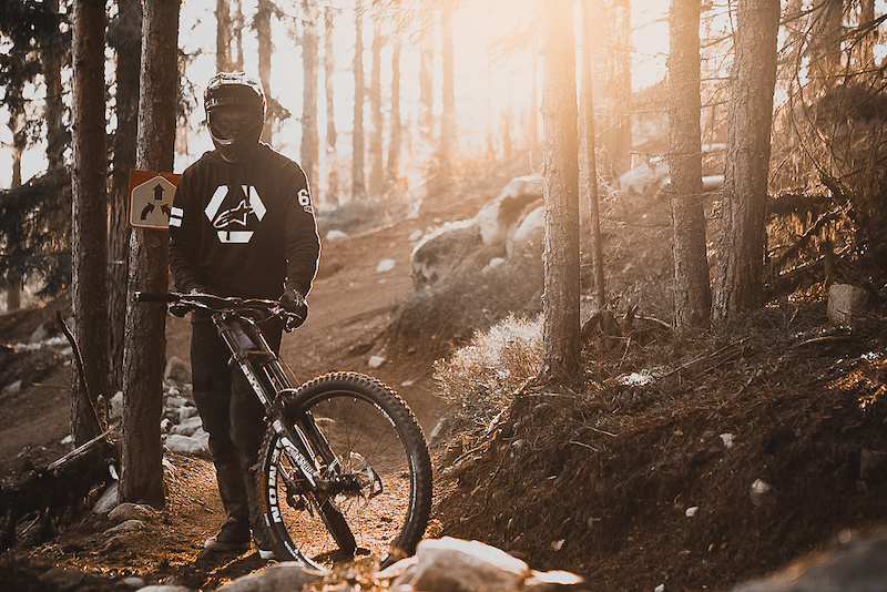 Max Fredriksson Shreds Jarvso Bike Park in Sweden – Video - Pinkbike