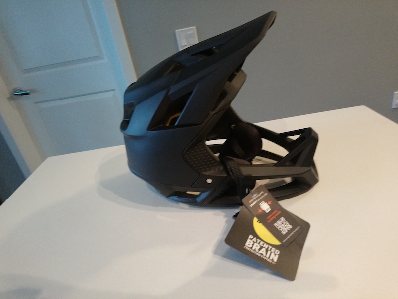 2018 *Brand New* Large Fox Proframe Full Face Helmet For Sale