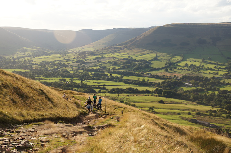 Mam Nick Hiking Trail - Peak District, Sheffield