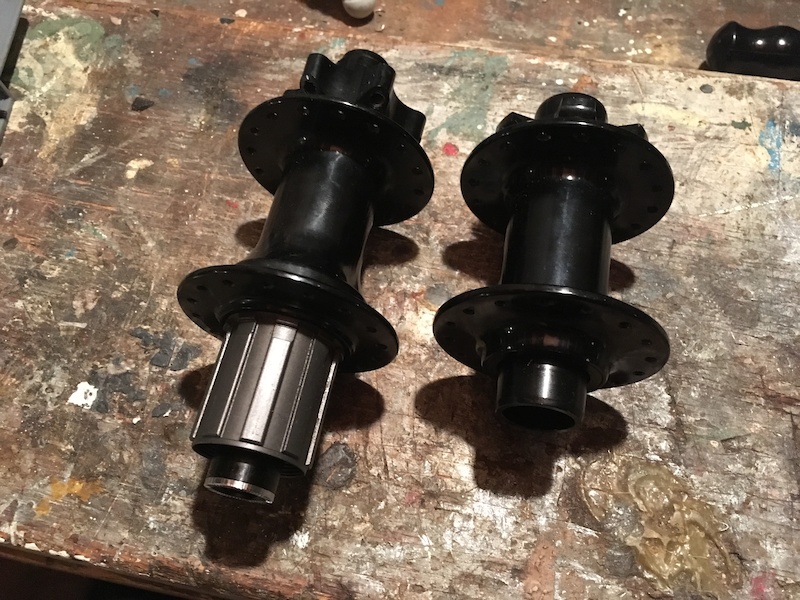 Formula DH Hubs 12x157/20x110 For Sale