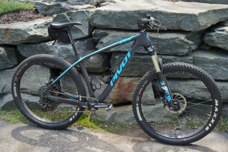 2017 Pivot LES For Sale