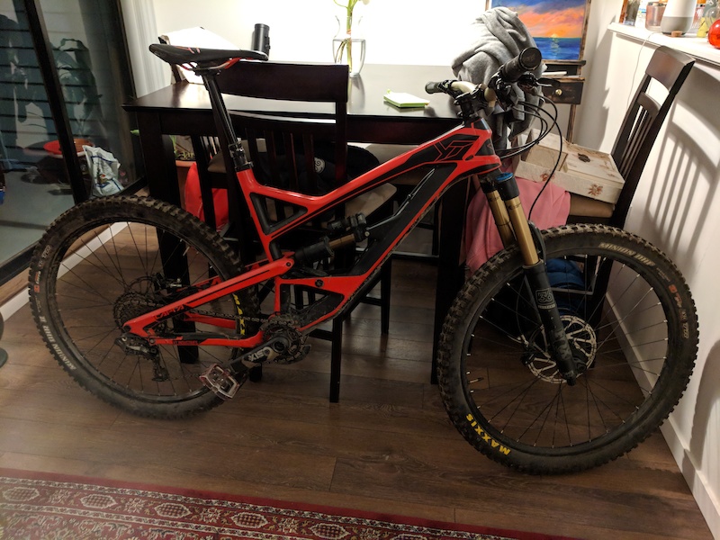 2016 YT Capra CF Race Pro Coral/Red For Sale