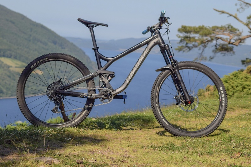 2017 Commencal Meta V3 Size Medium For Sale