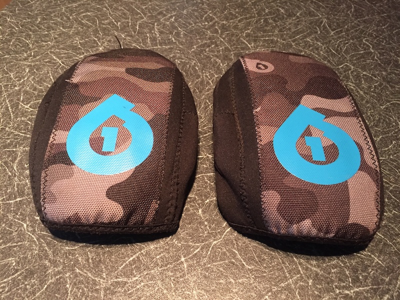 661 Comp AM elbow pads For Sale