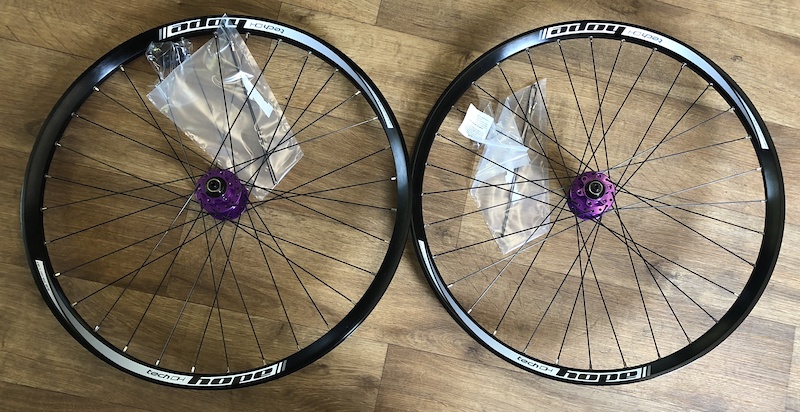 2018 Hope Pro4 Hoops with TechDH rims NEW For Sale